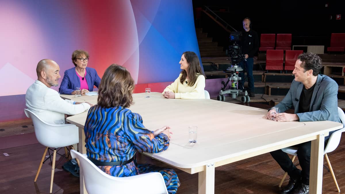 Onzekerheid: Hoe kijken we naar elkaar? | NPO Start