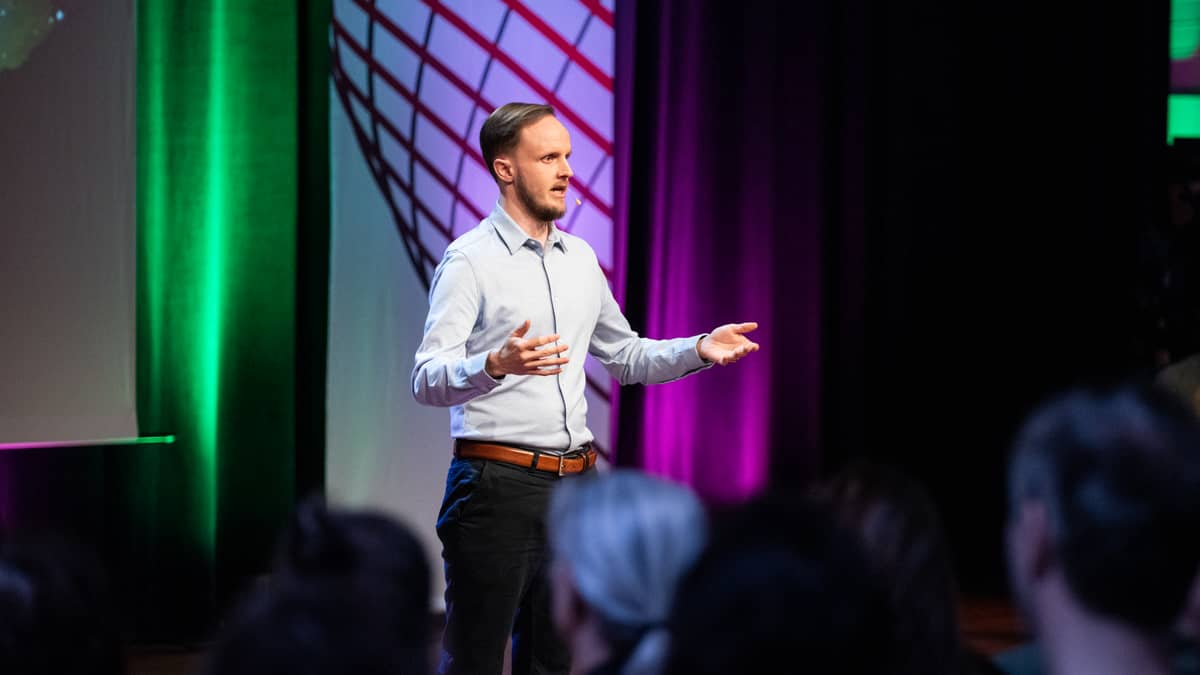 Lucas Ellerbroek: Buitenaards leven | NPO Start