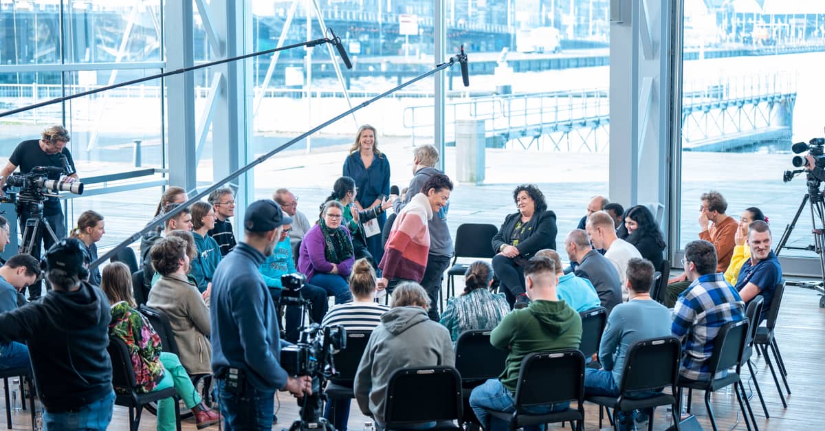 Een buitengewoon gesprek | NPO Start