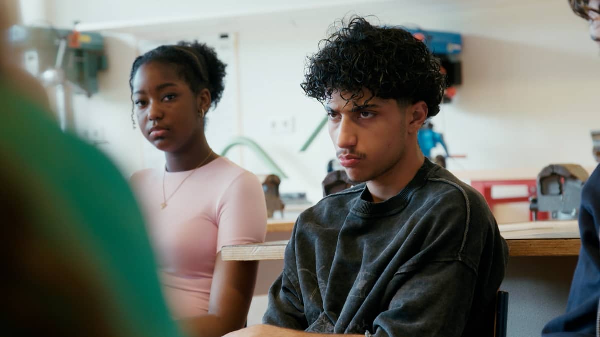 Lucas snitcht Amir | NPO Start